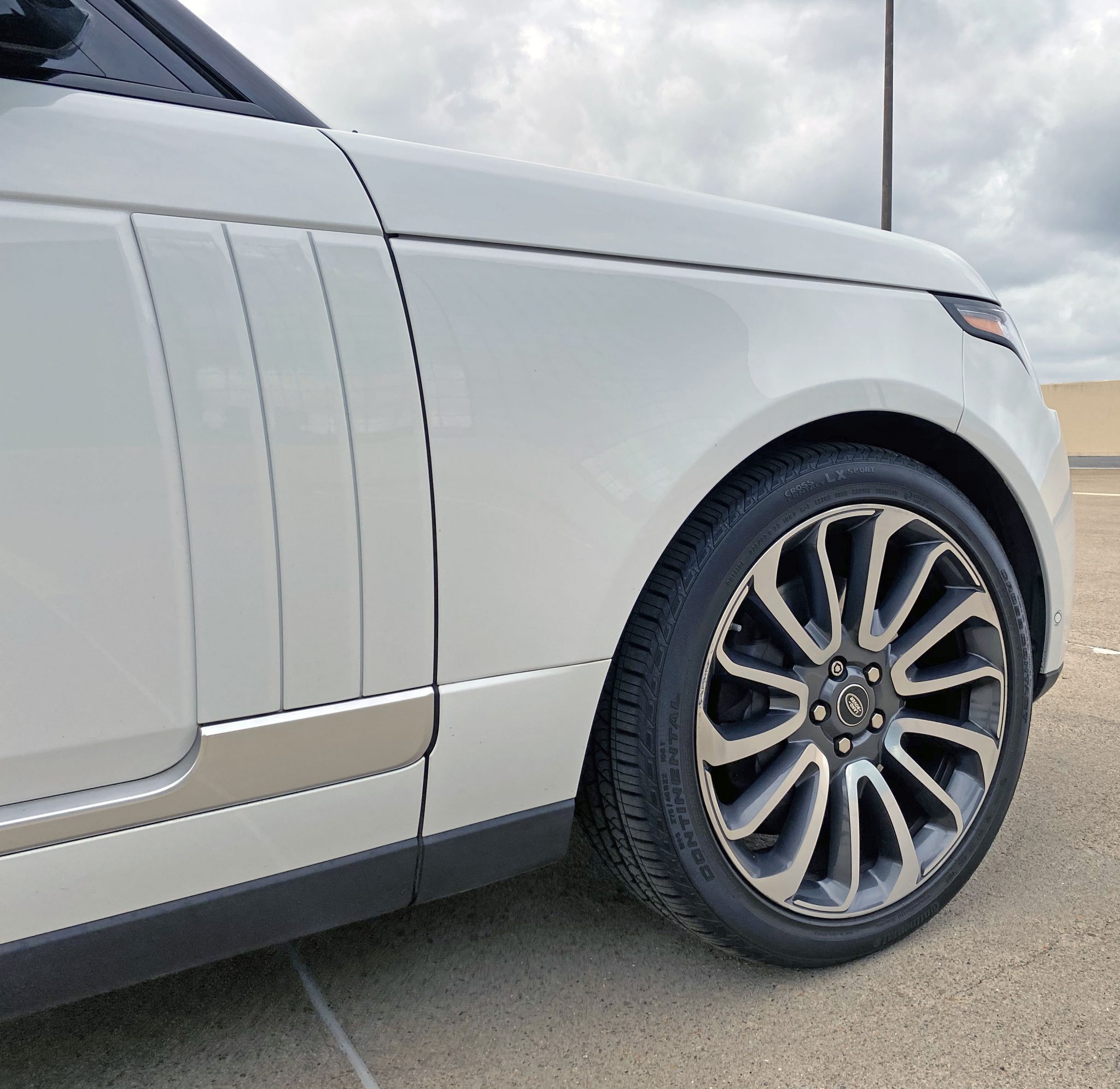 Vellum Venom: 2017 Range Rover Autobiography | Hagerty Media