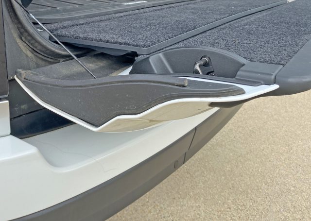 Vellum Venom: 2017 Range Rover Autobiography | Hagerty Media
