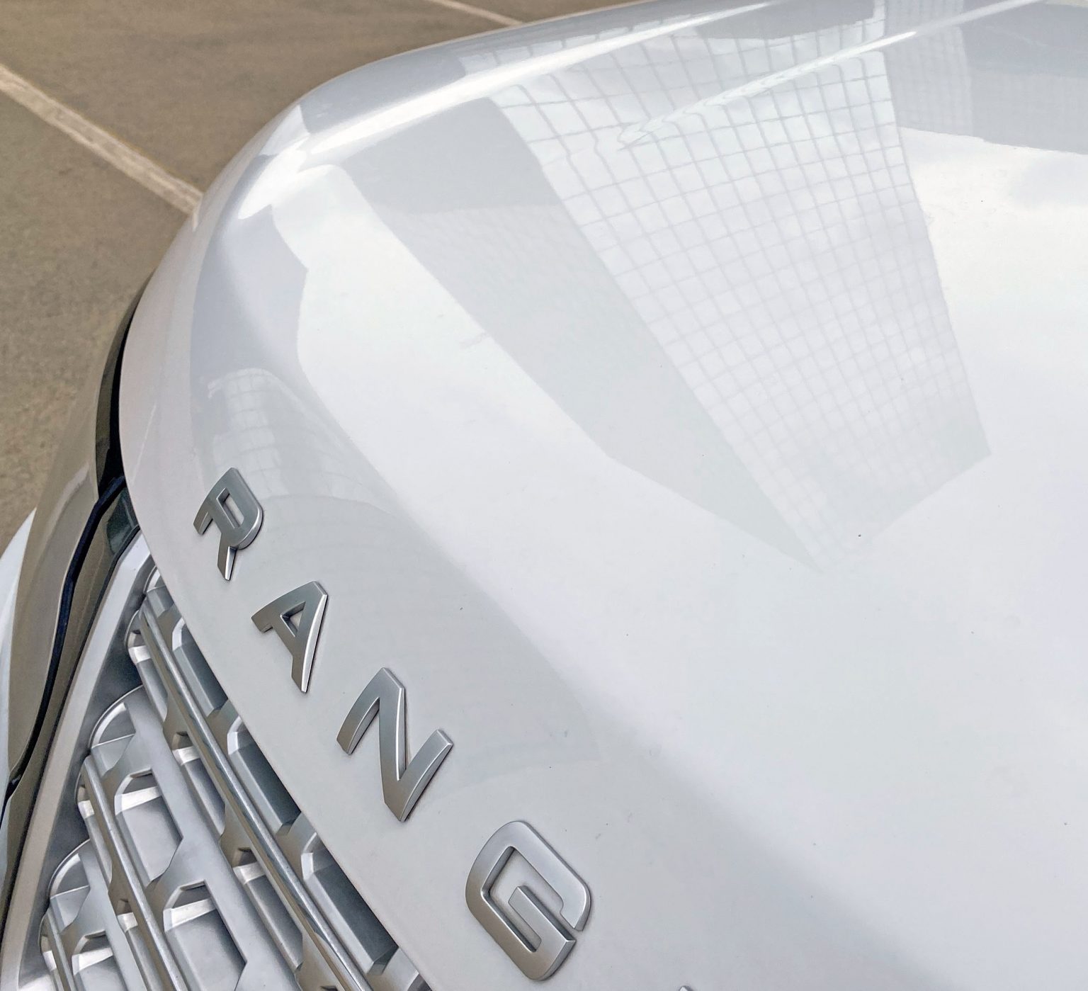 Vellum Venom: 2017 Range Rover Autobiography | Hagerty Media