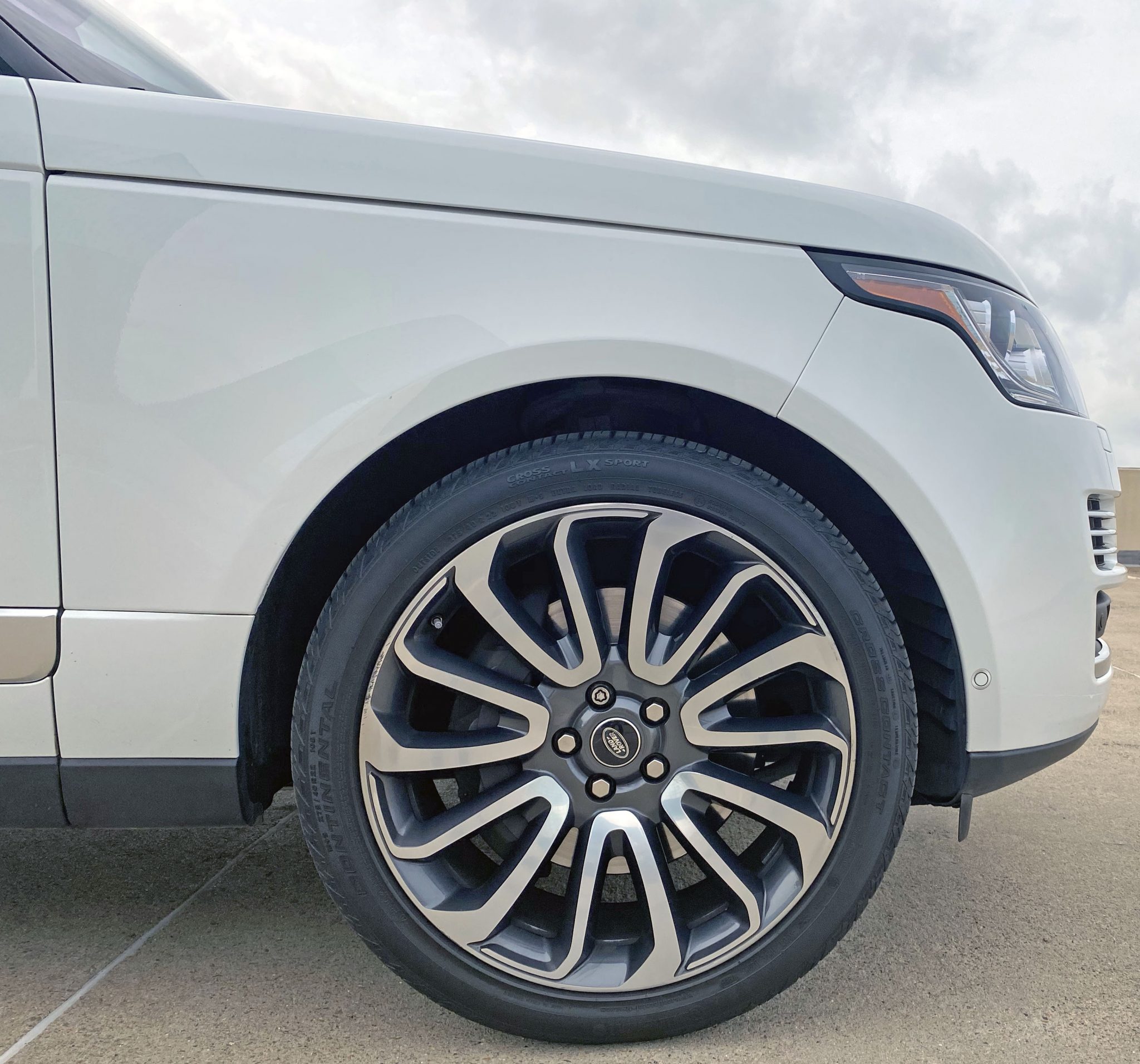 Vellum Venom: 2017 Range Rover Autobiography | Hagerty Media