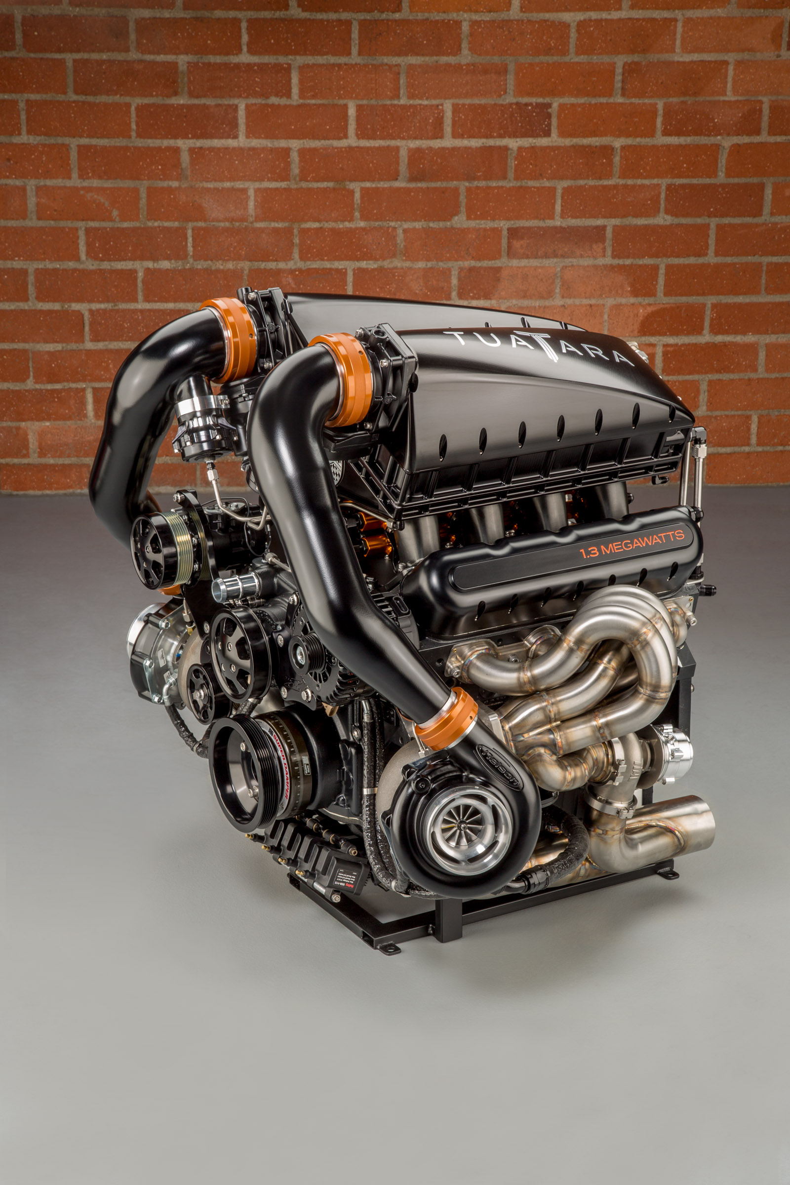 Listen to the SSC Tuatara's 5.9-liter, twin-turbo LS V-8 at speed ...