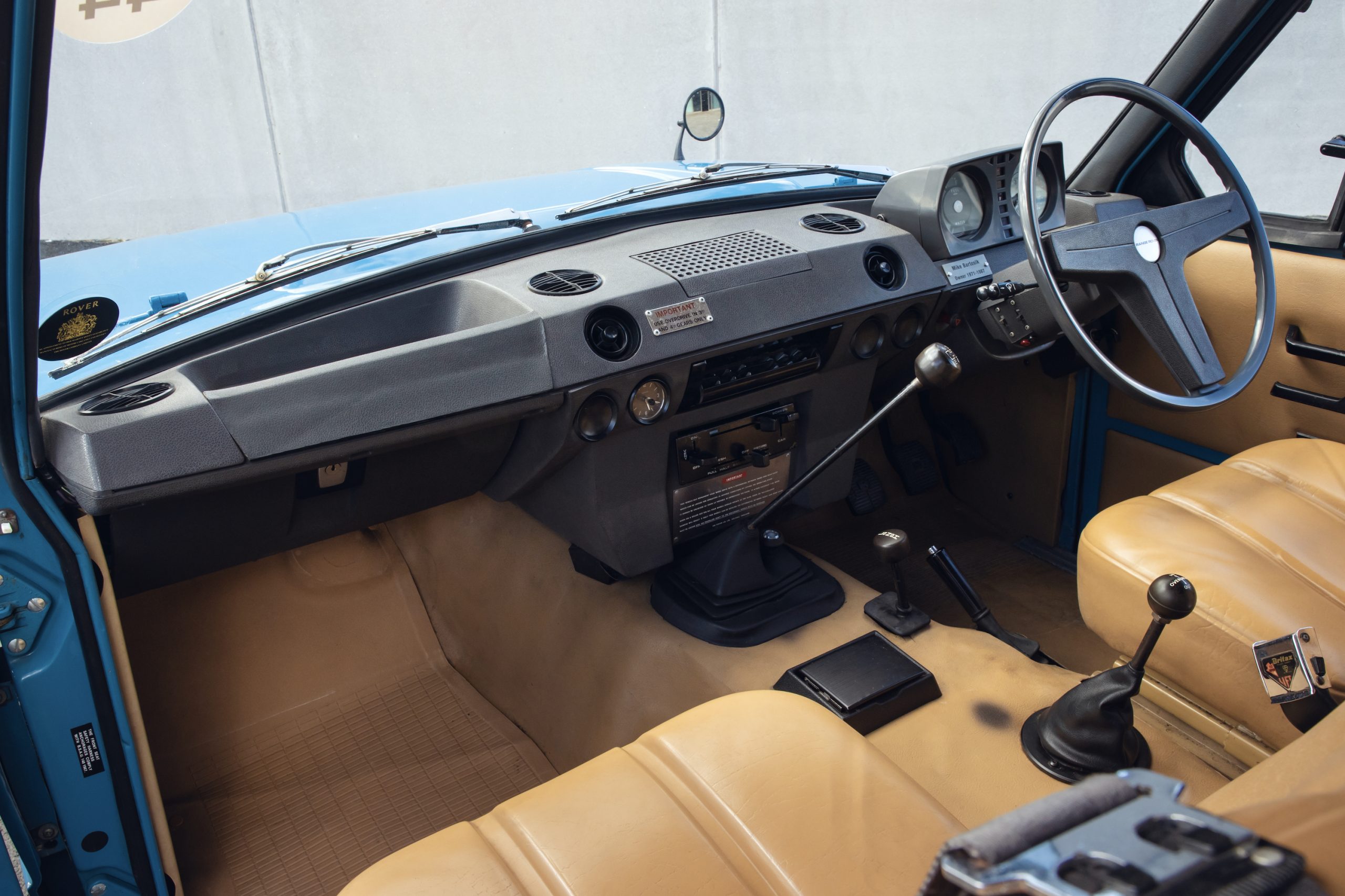 Range Rover celebrates 50 years with a limited run of 1970 "Fifty ...