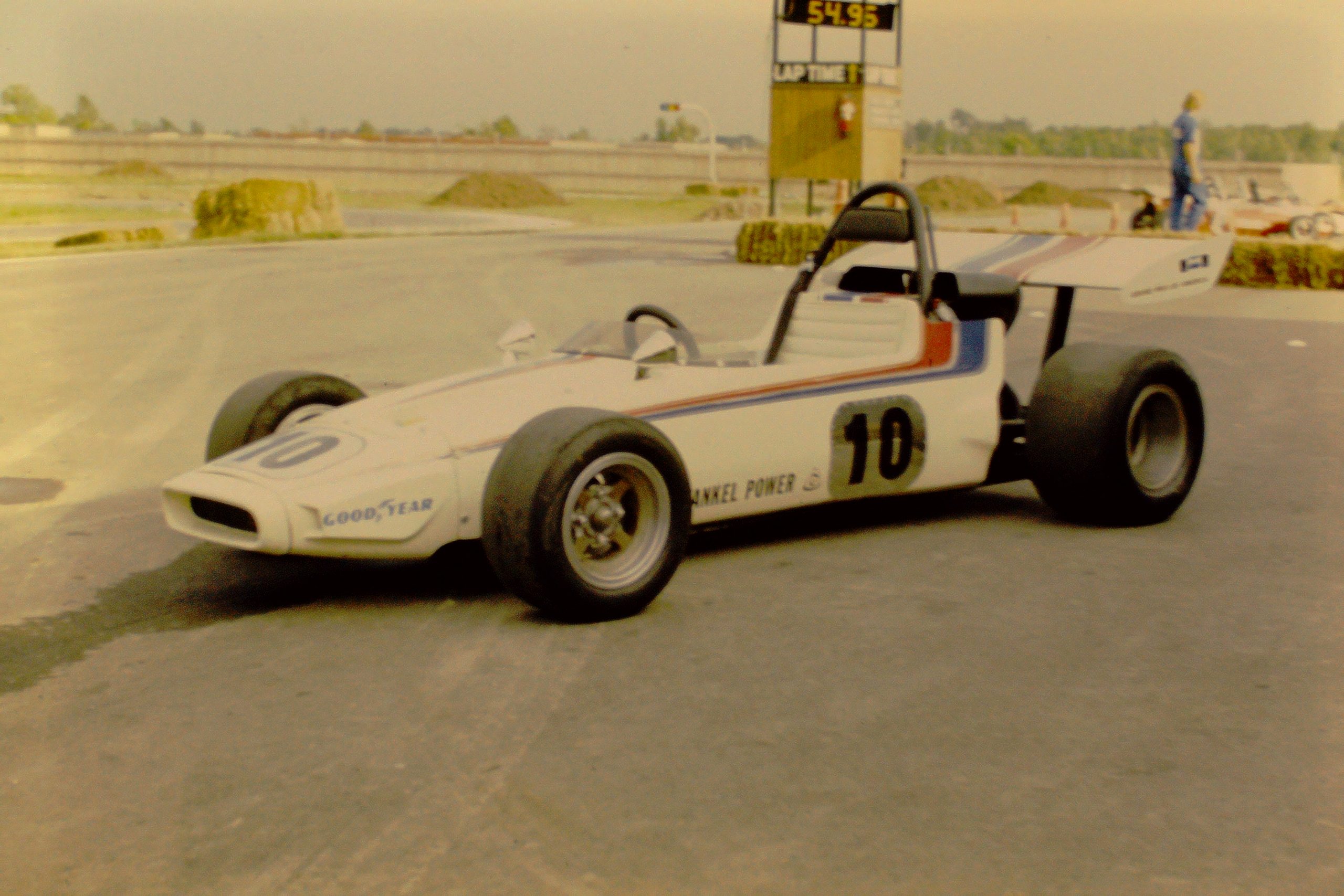 Malibu Grand Prix: When pint-sized cars were a big-time attraction ...