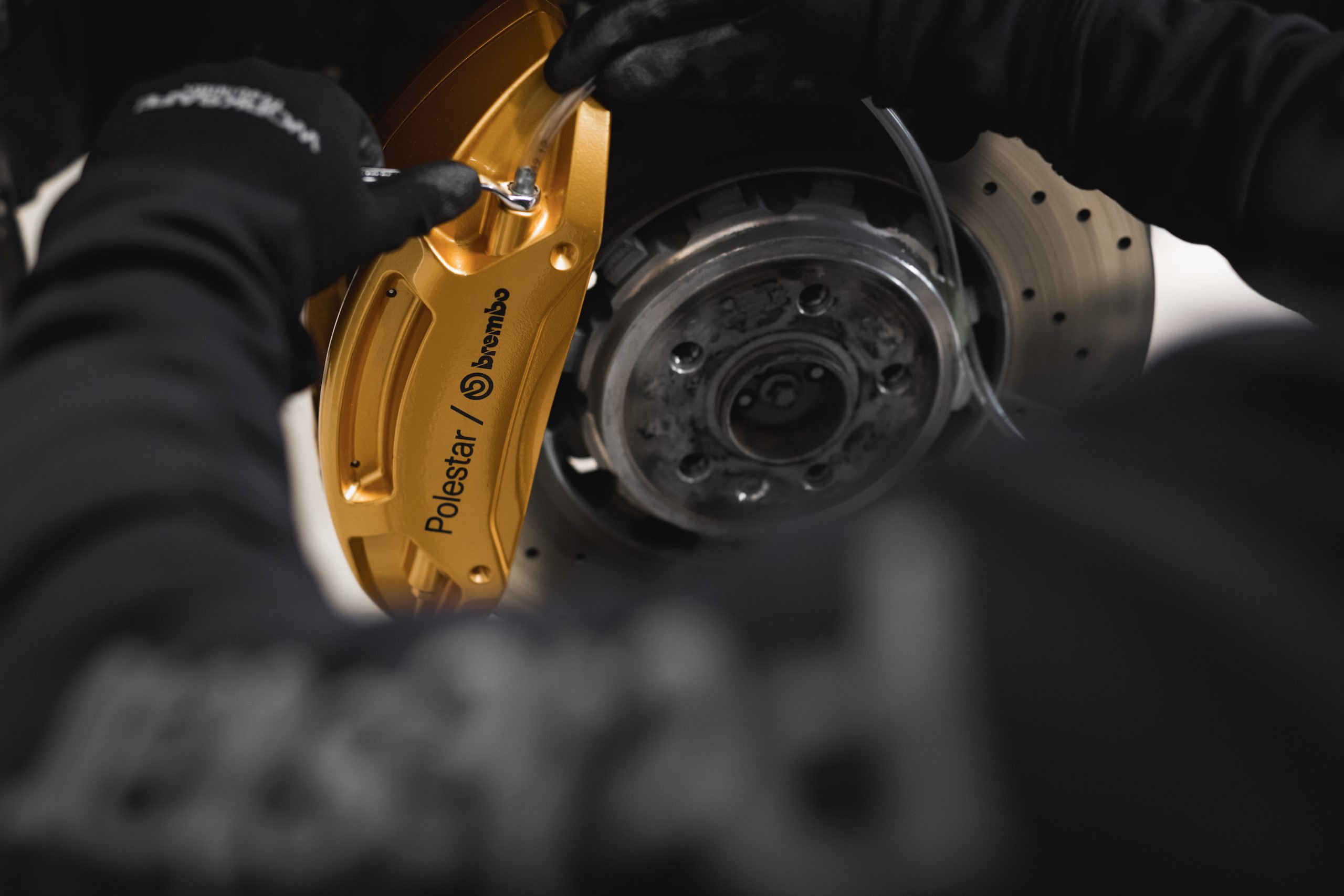 Polestar 2 adds Performance Pack to dial in handling and braking ...