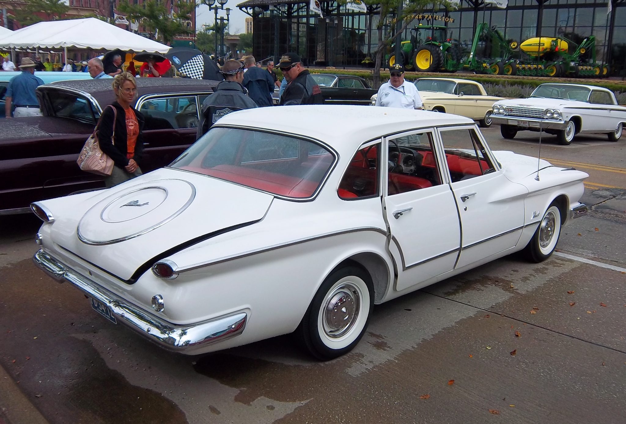1960 Valiant V-200: Please don't call it a Plymouth! | Hagerty Media