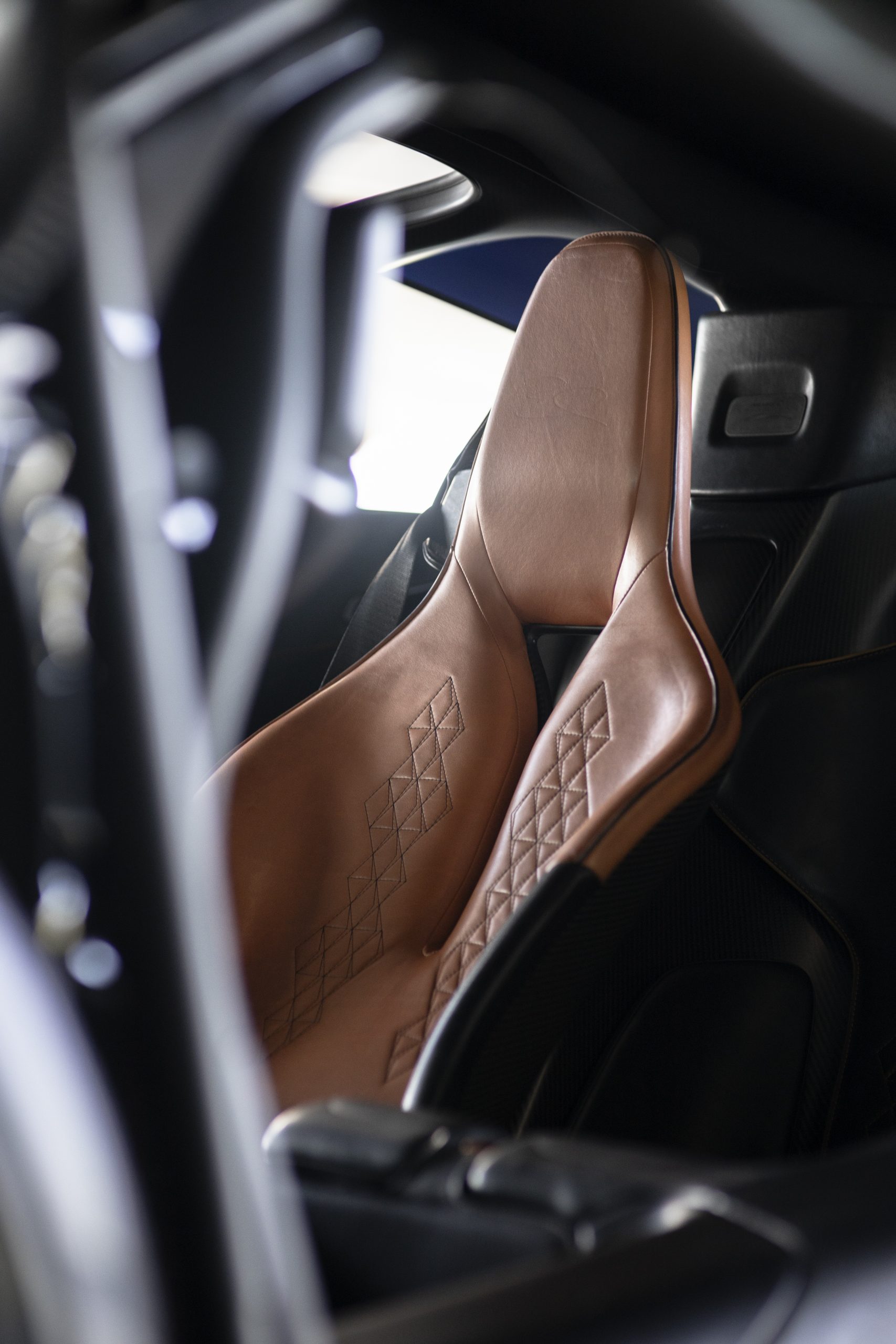 Review: 2020 McLaren Speedtail | Hagerty Media