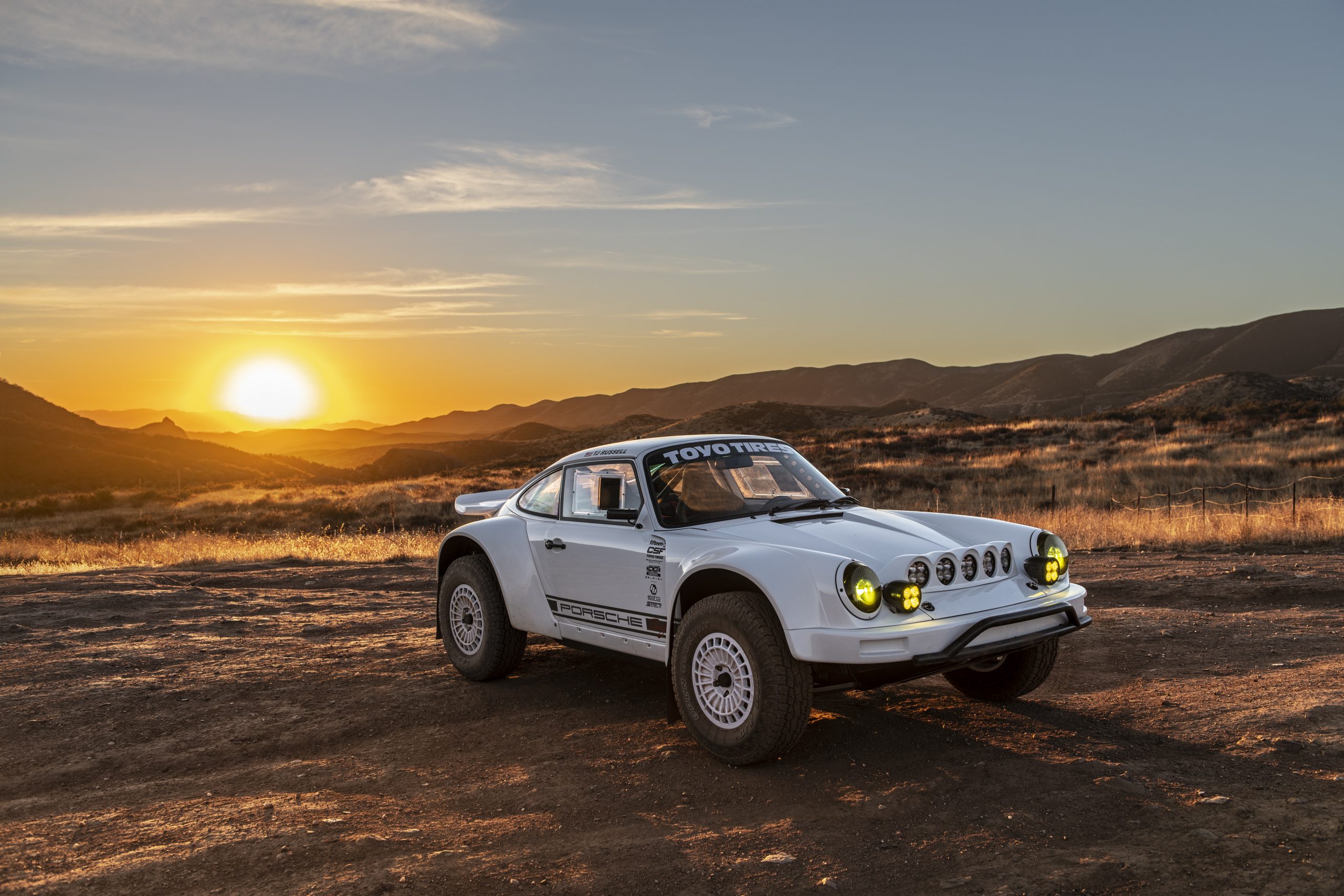 Porsche 911 "safari" conversions are rooted in a dirt-slinging rally ...