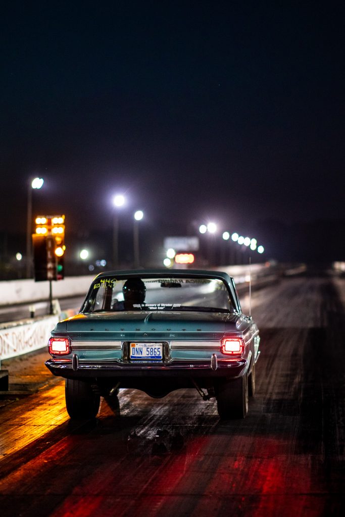 Nostalgic straight-line racers keep Detroit's drag strip flame alive ...