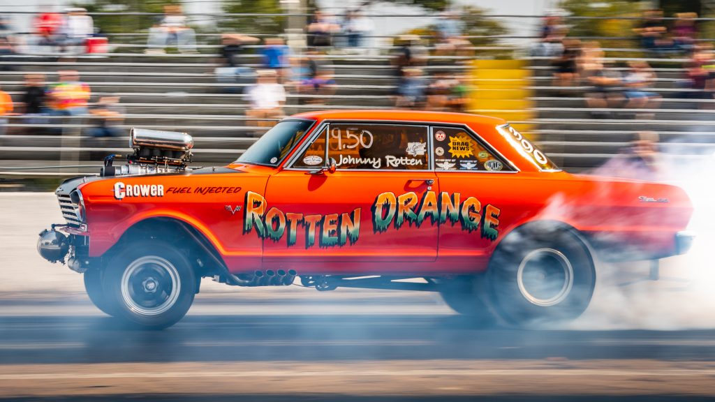 Nostalgic straight-line racers keep Detroit's drag strip flame alive ...