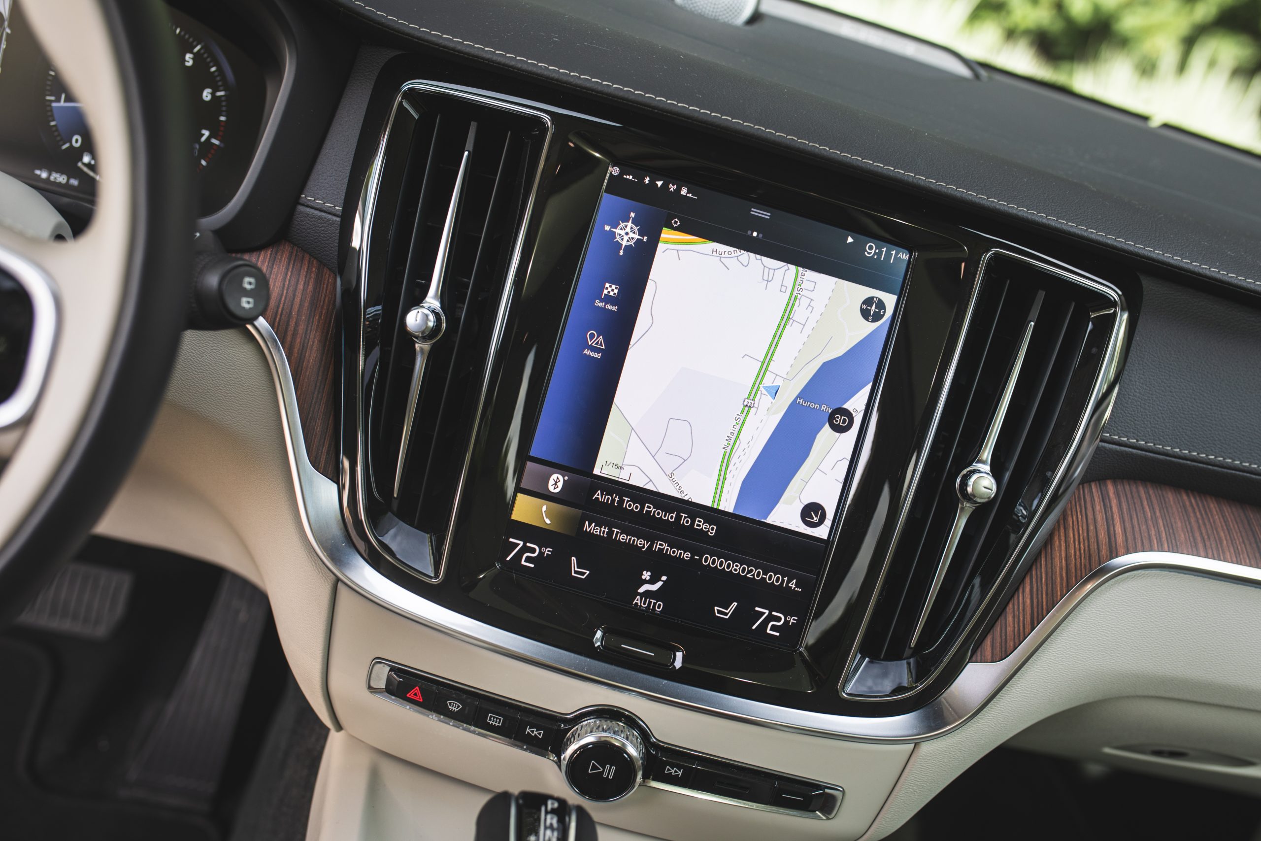 Review: 2020 Volvo V60 Cross Country | Hagerty Media