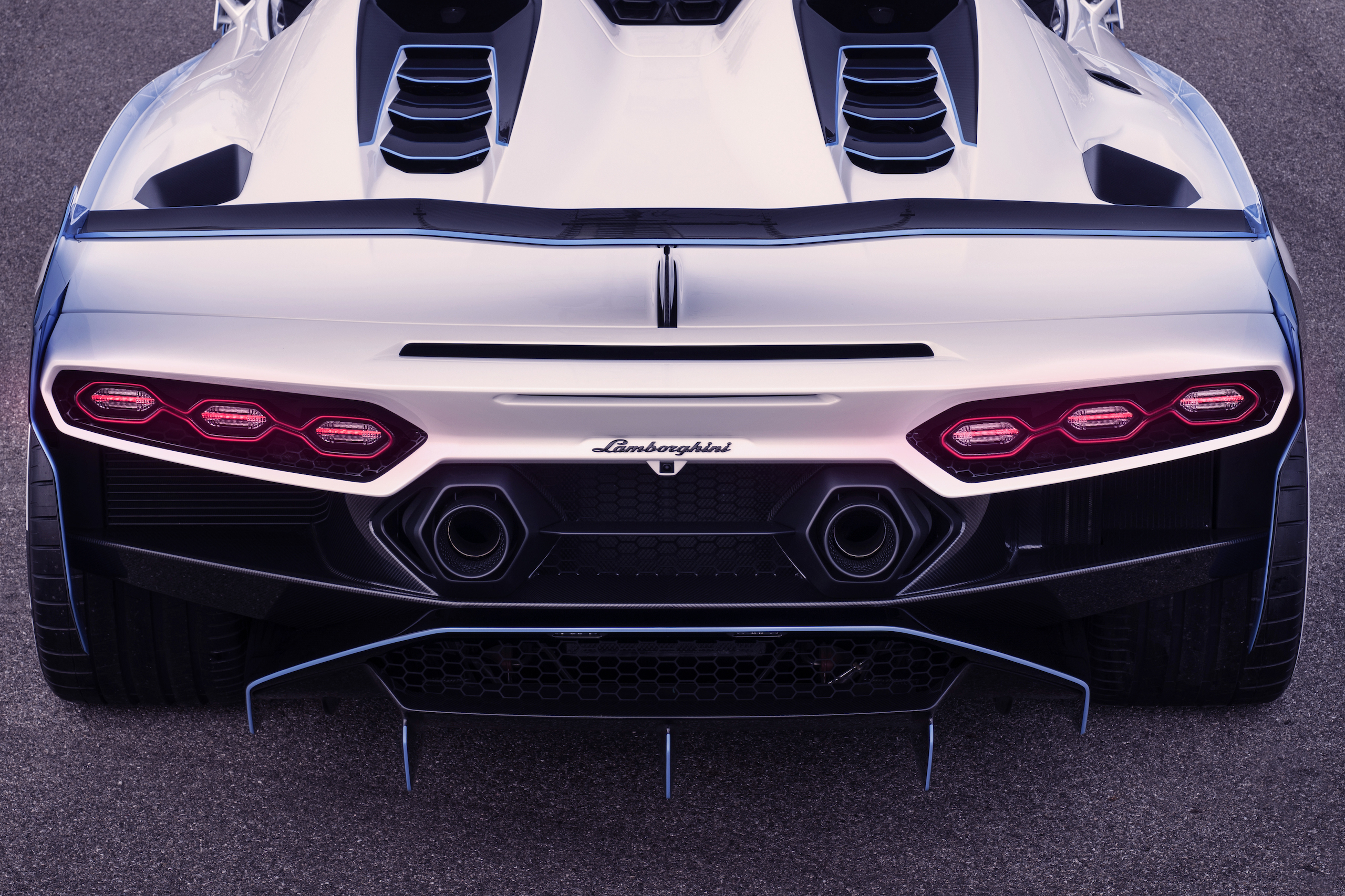 The SC20 is Lamborghini's latest one-off, street-legal track fiend ...