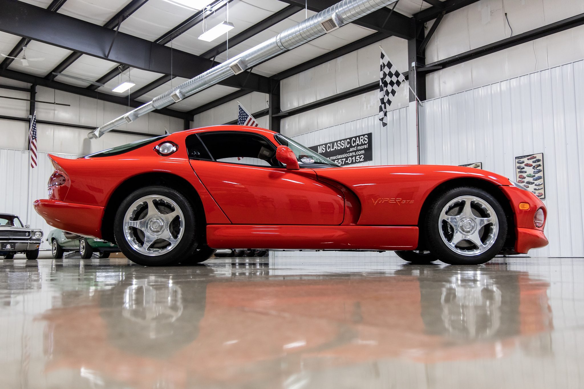 This 17-mile 1997 Viper GTS just set an auction record for second-gens ...