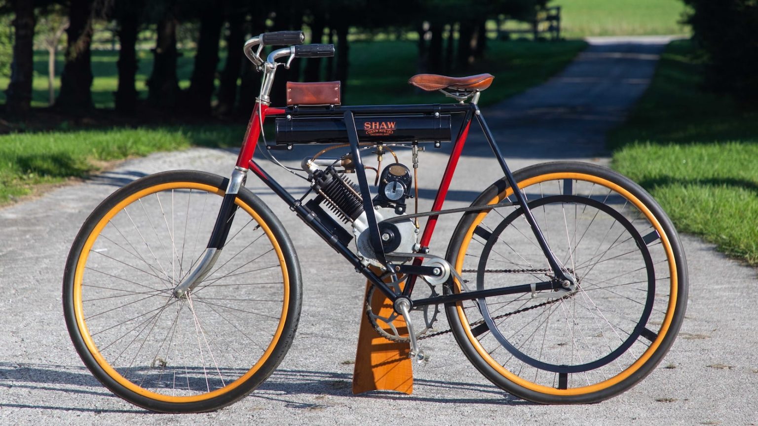 This motorized bicycle reveals the ingenuity of small-town America ...