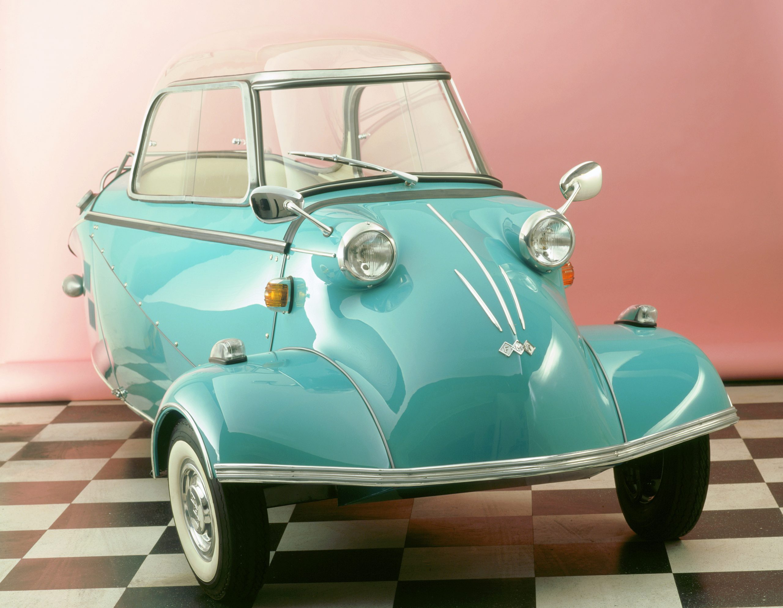 New "bubble car" club celebrates those diminutive rides of the 1950s ...