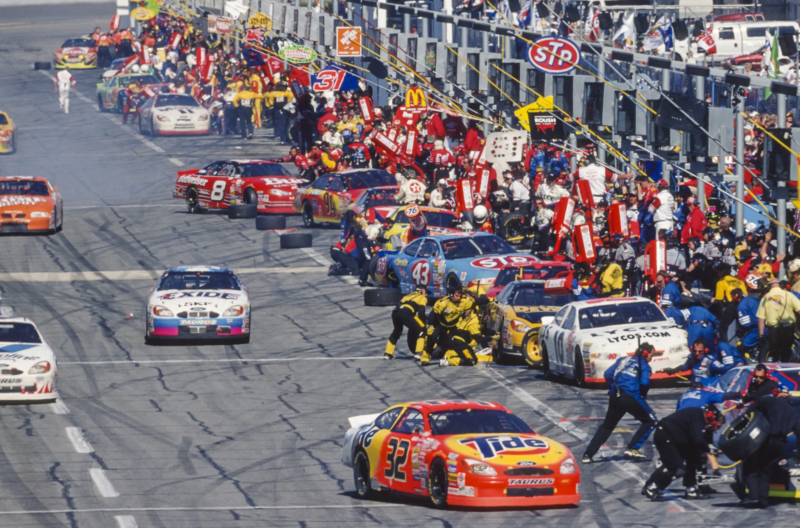 13 memorable moments from the Daytona 500