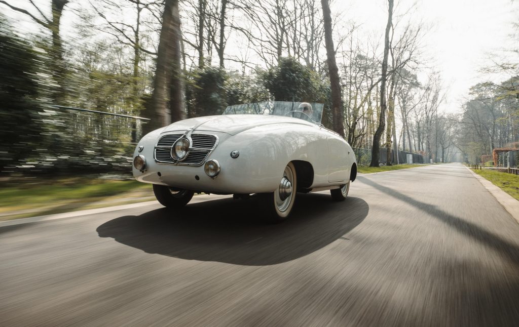 This Georges Irat roadster is a one-eyed French oddball from 1949 ...