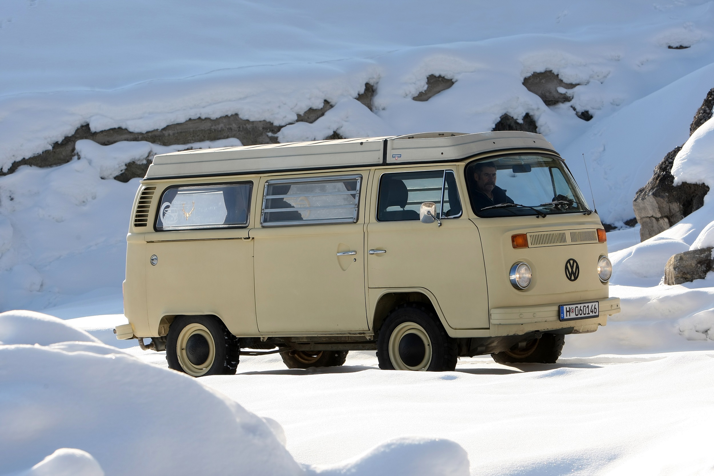 Volkswagen's forbidden 4x4 Bus was developed to tame the dunes ...