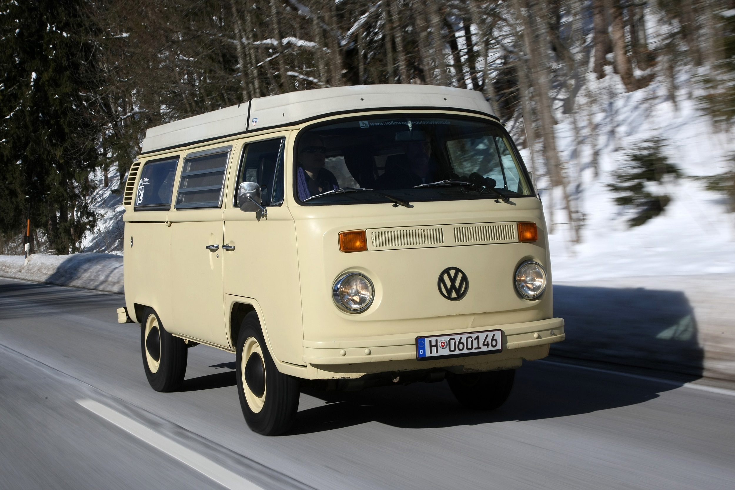 Volkswagen's forbidden 4x4 Bus was developed to tame the dunes ...
