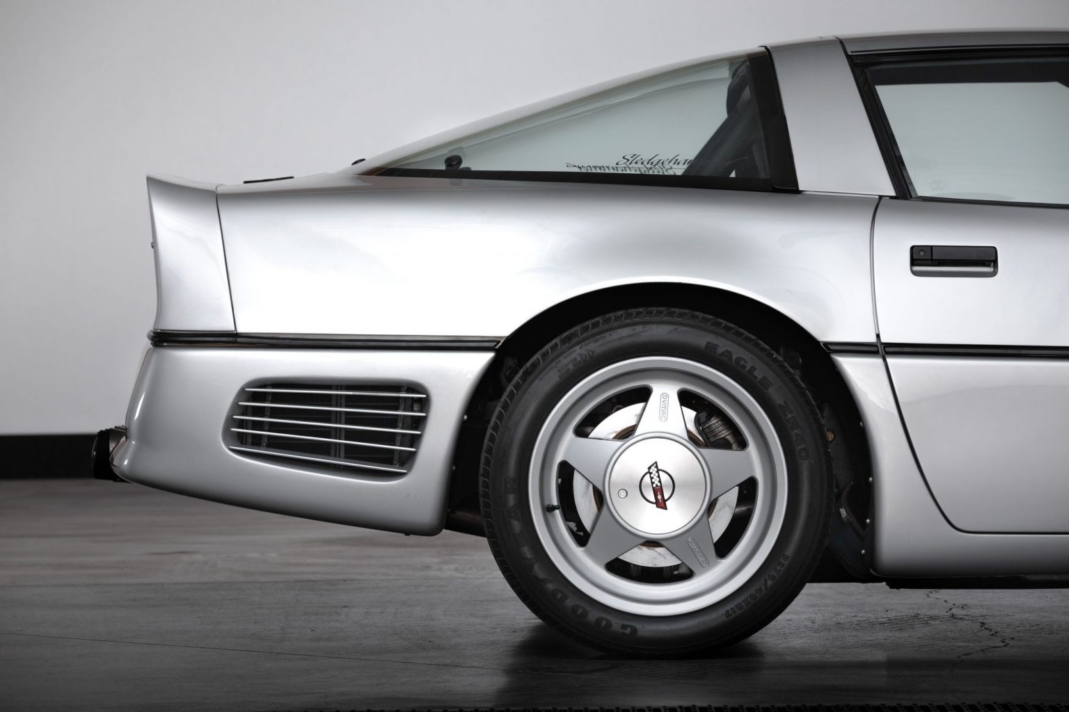 Sledgehammer: When Callaway Built a 255-mph C4 Corvette, the World Took ...