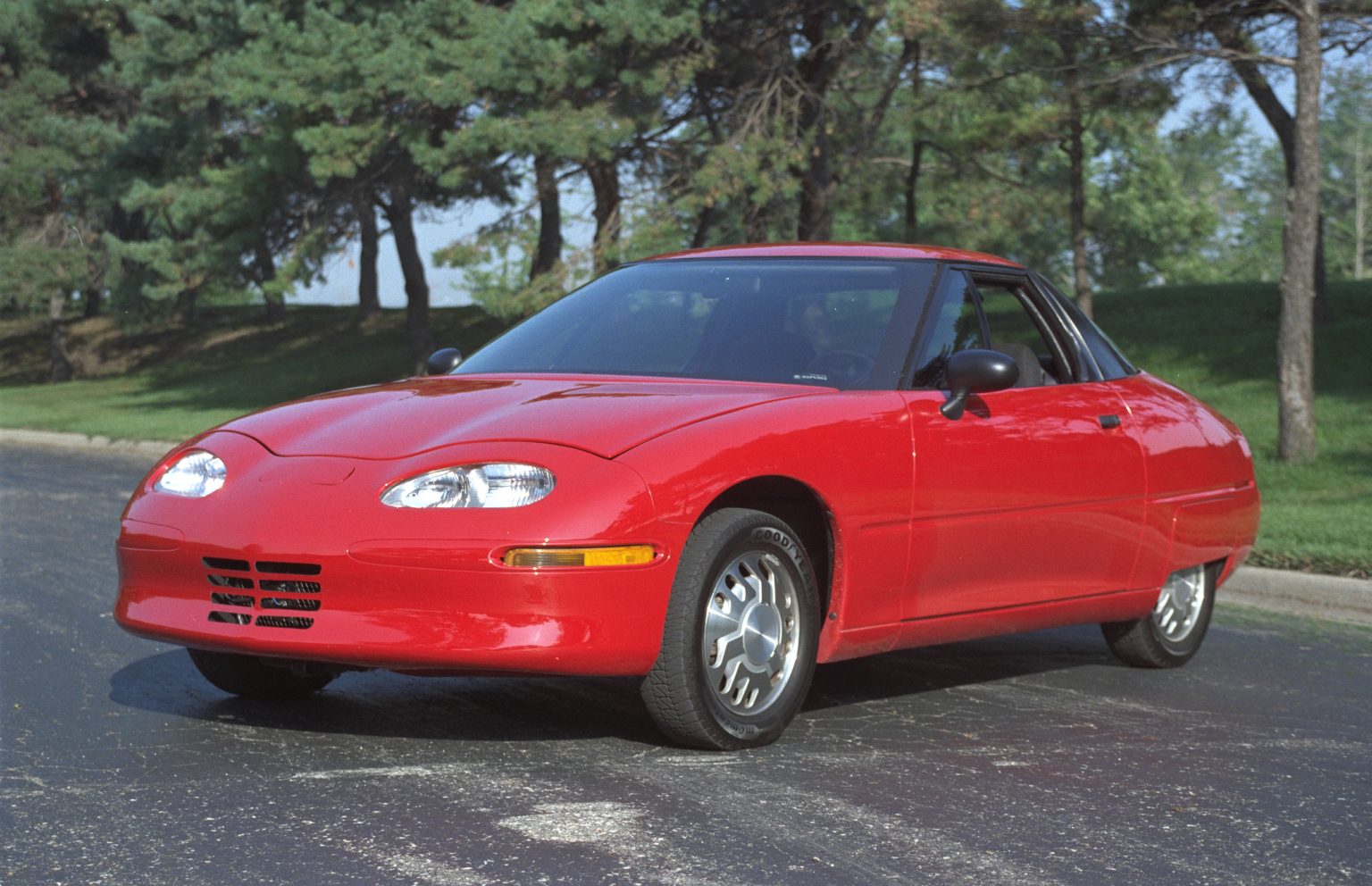 Mythbusting: The truth about the GM EV1 | Hagerty Media