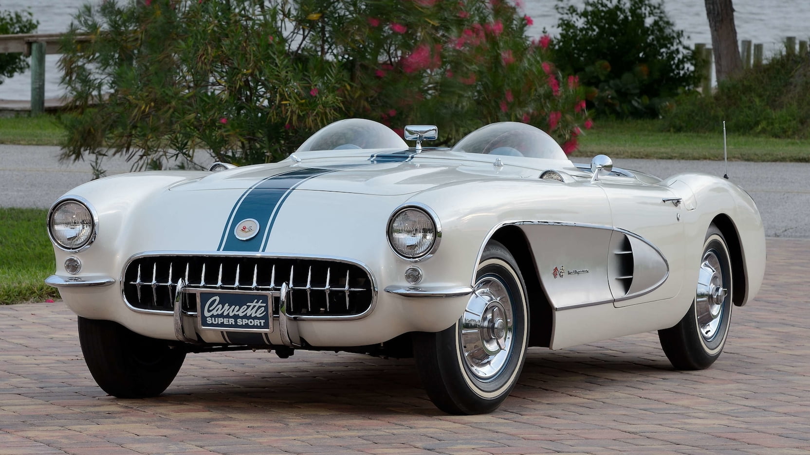 For the first time, the Corvette that introduced fuel injection to GM ...