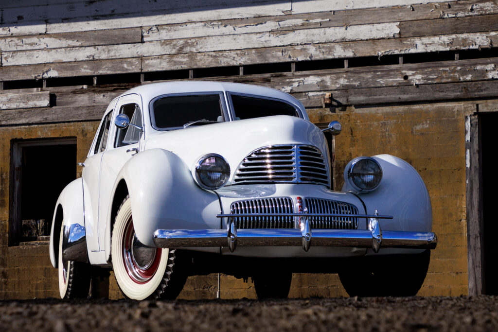 The Graham Hollywood: A Curious Cord Cousin Born of Calamity - Hagerty ...