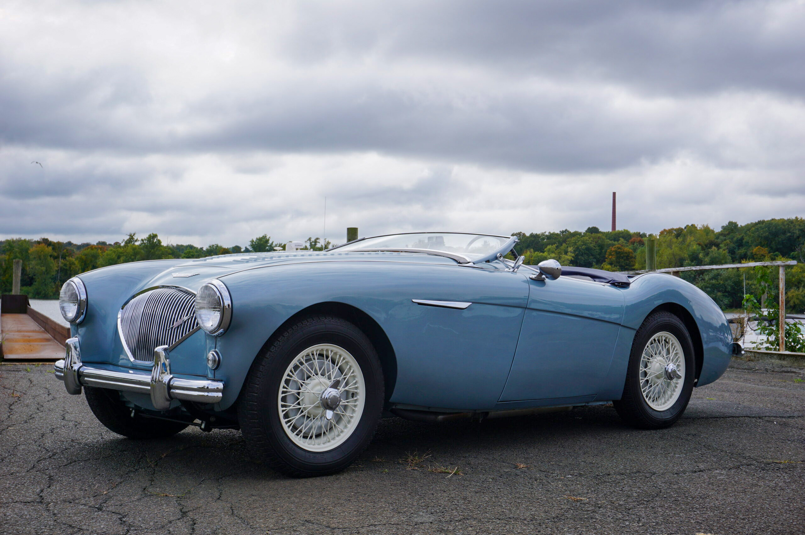 Winter Blues? Not in this 1954 Austin-Healey 100-4 - Hagerty Media