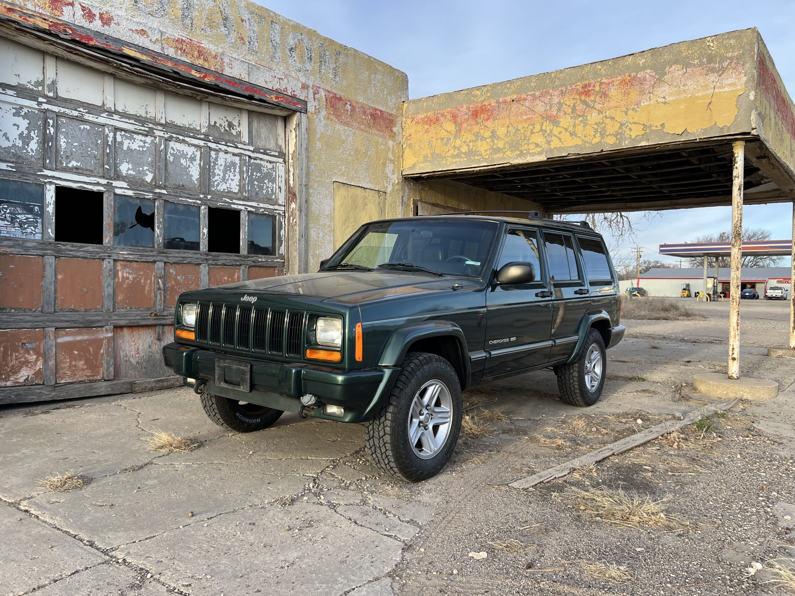 Mistakes Were Made: A 2001 Jeep Cherokee Project Covered in Red Flags - Hagerty Media