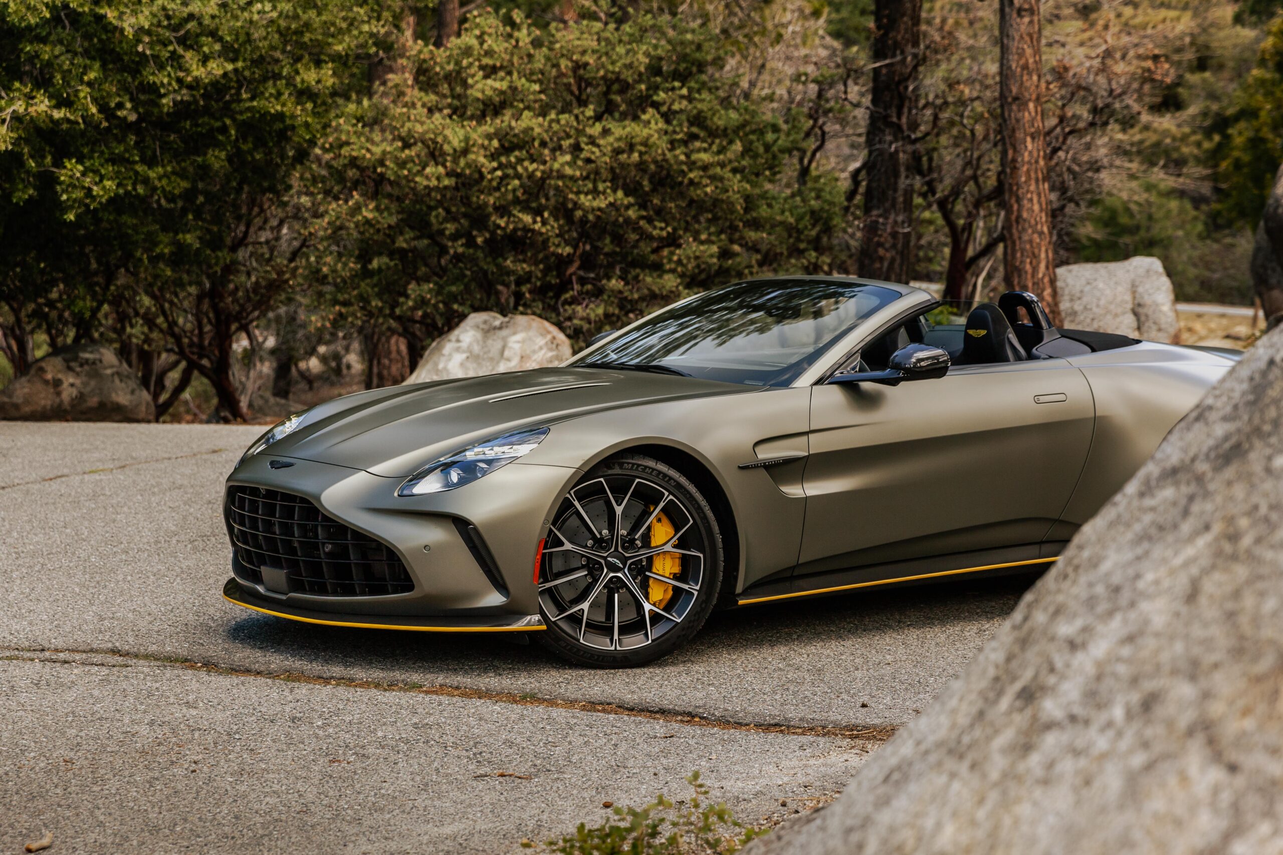 Attitude & Atmosphere: 2025 Aston Martin Vantage Roadster Loses a Roof ...