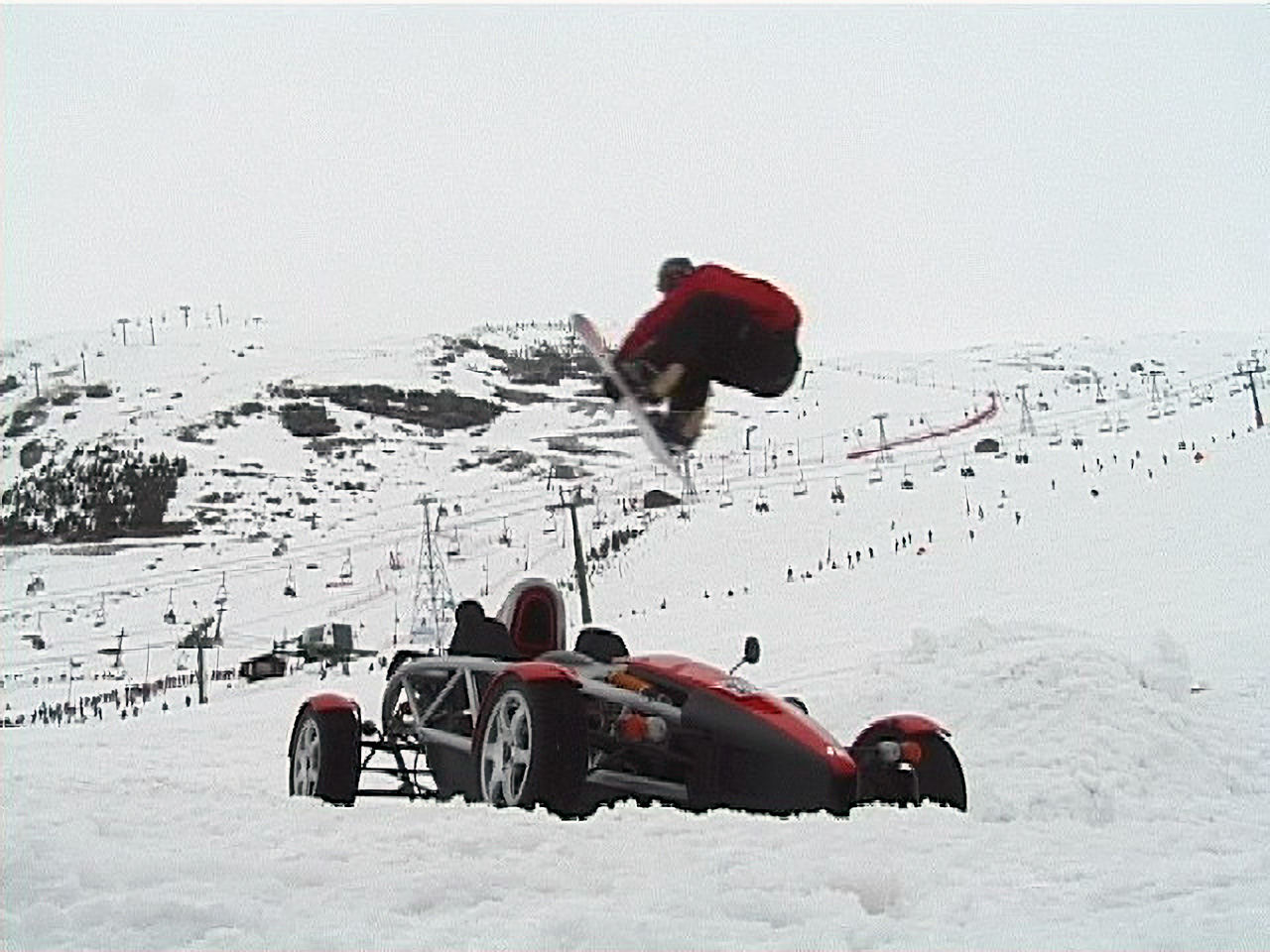 When The Most Extreme Sports Car Met the Most Extreme Winter Sport ...