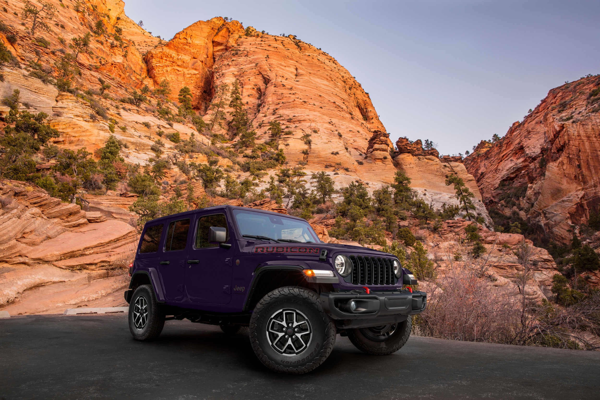 2026 Jeep Wrangler Goes Purple With New Reign Color, Gladiator 4xe ...