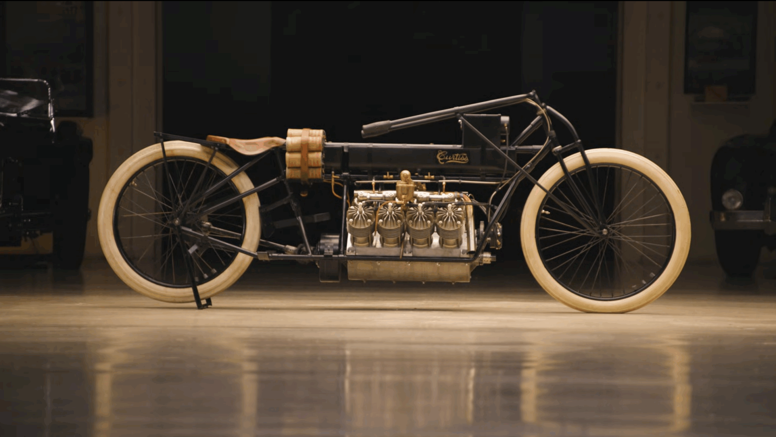 Riding a Curtiss V-8 Motorcycle at 136 mph Took Iron Nerves - Hagerty Media